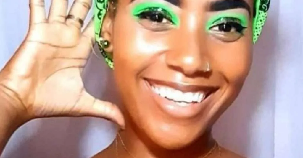 17 Romantic Poems For The Girl You Like-Capture Her Heart